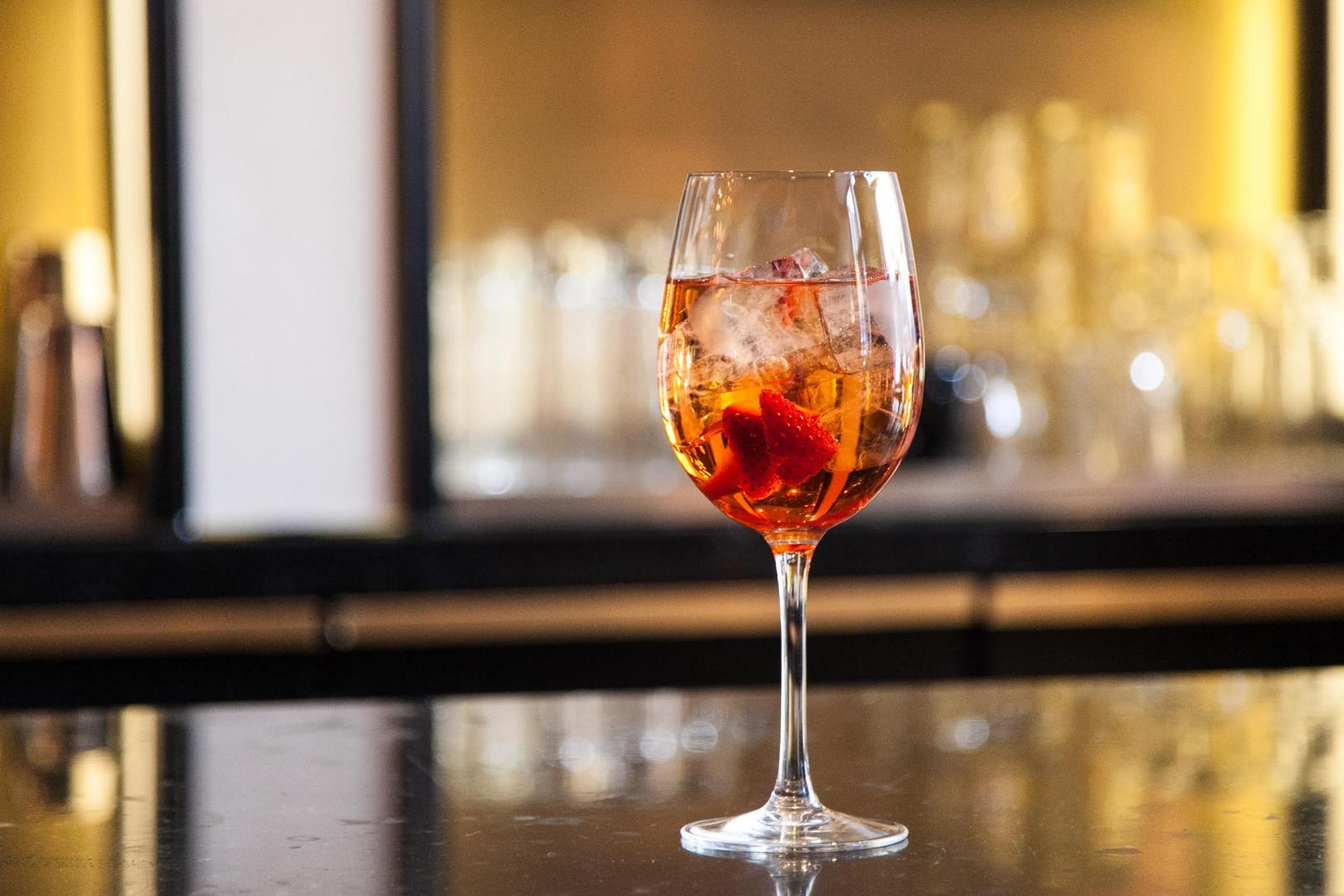 The Bennett, A Retro Bar, Reinterprets The Classics - Swirled