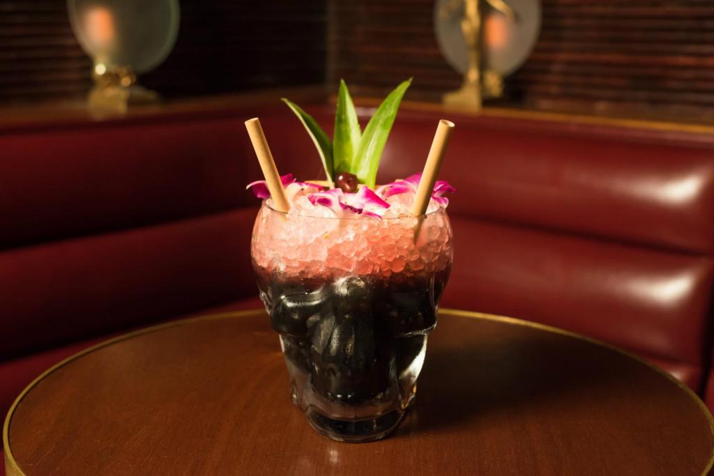 Halloween Cocktails That'll Be Good For Any Dinner Party