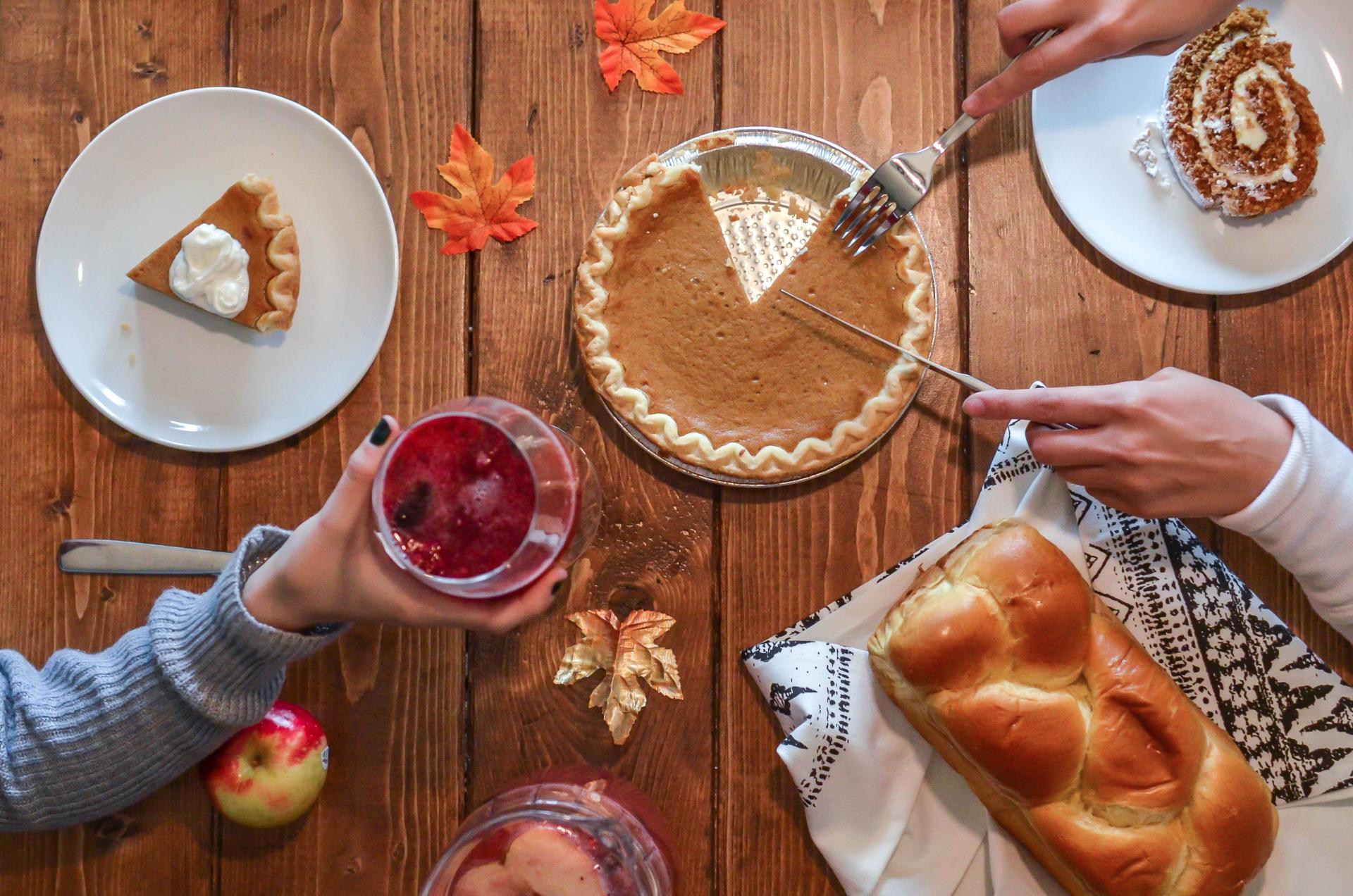 How To Eat Healthy On Thanksgiving And Still Enjoy Your Meal