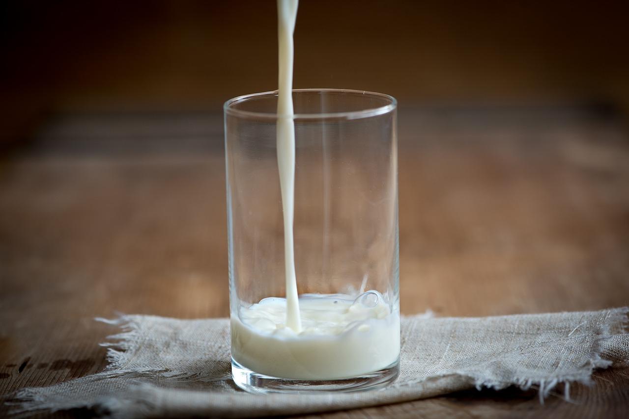 Price Of Organic Milk — Here's How Much Money It Could Save You